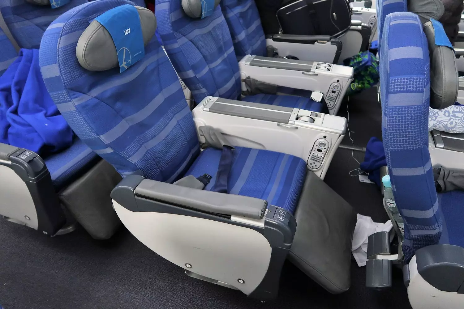 Hot Cabin, Cold Service: LOT Premium Economy (787-8) Fan Chicago nei Warsjau 25757_7