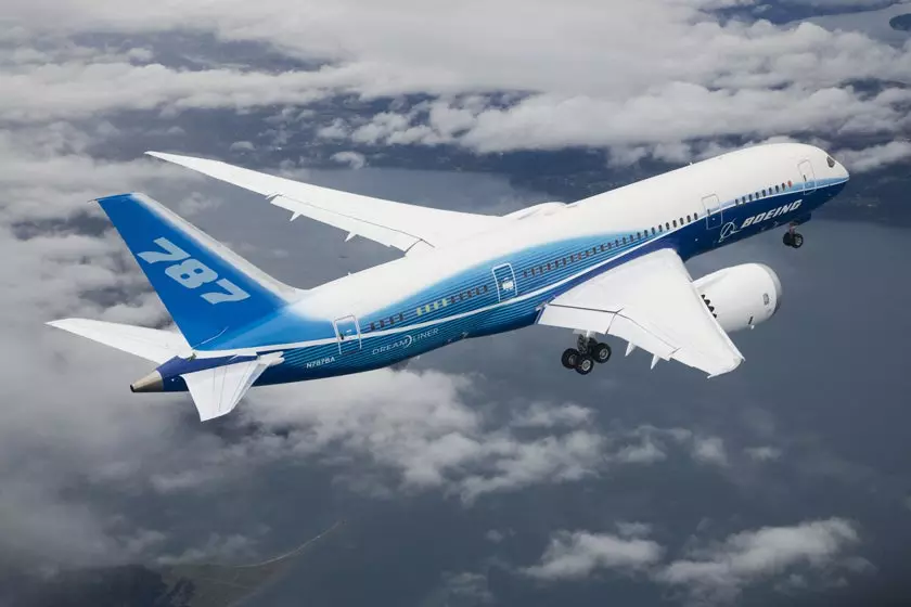 787-8 Dreamliner.