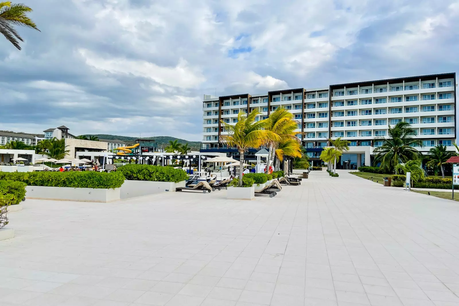 جائزو: The Royalton Blue Waters Montego Bay 2893_94