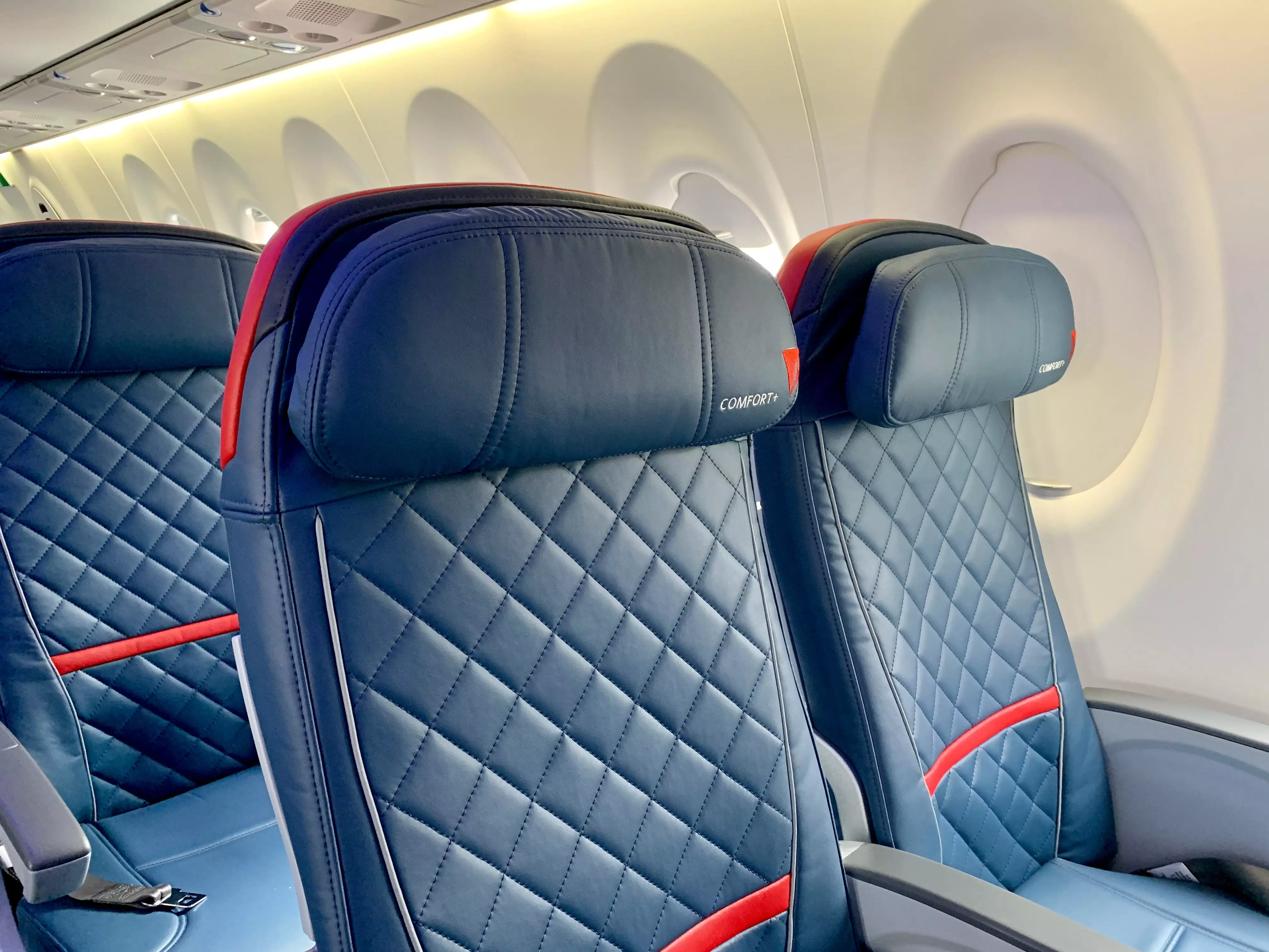 Сиденья Delta A220 в комплектации Comfort+