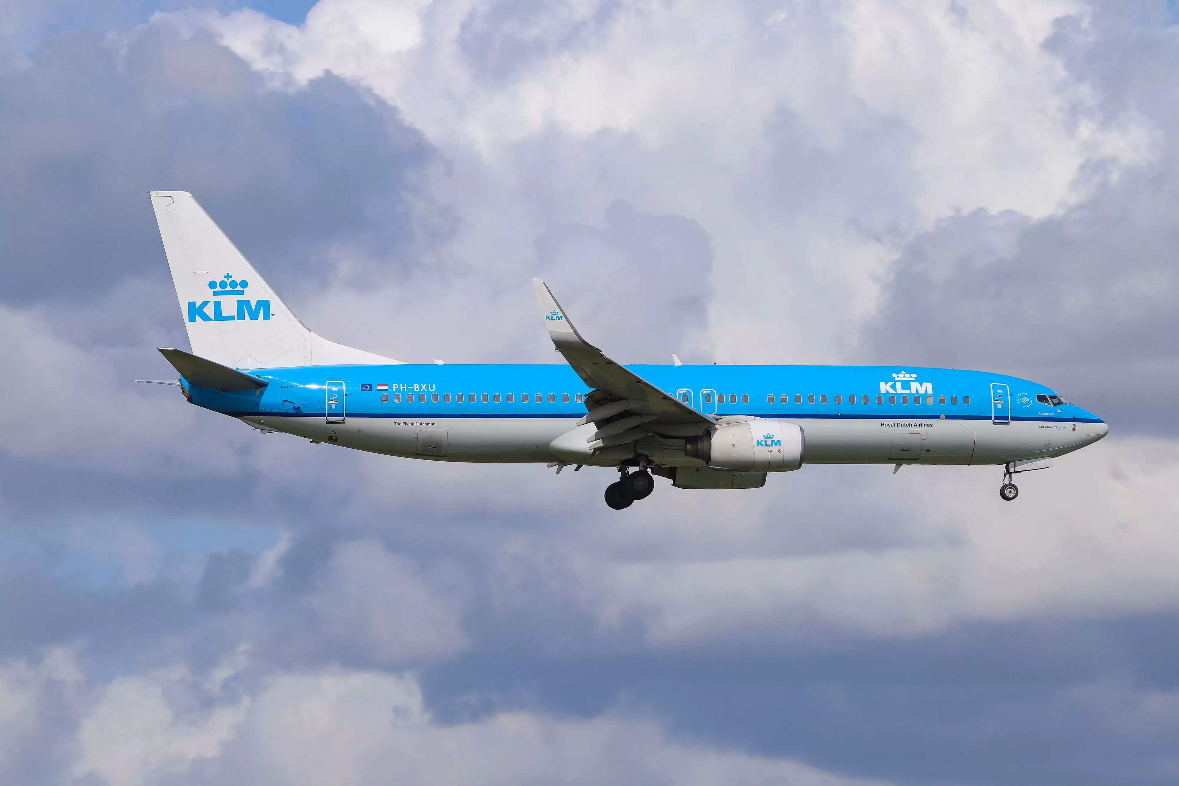 Cestující KLM dostanou královské zacházení, když král létá se svým 737