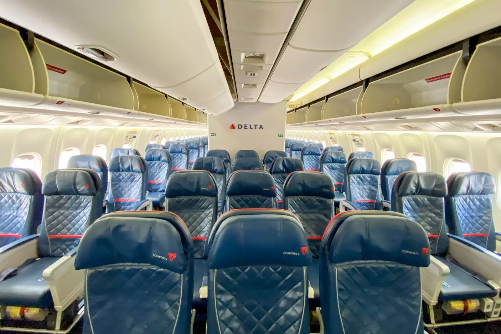 A Delta One áttekintése a világjárvány idején, LAX JFK-nak 29112_16