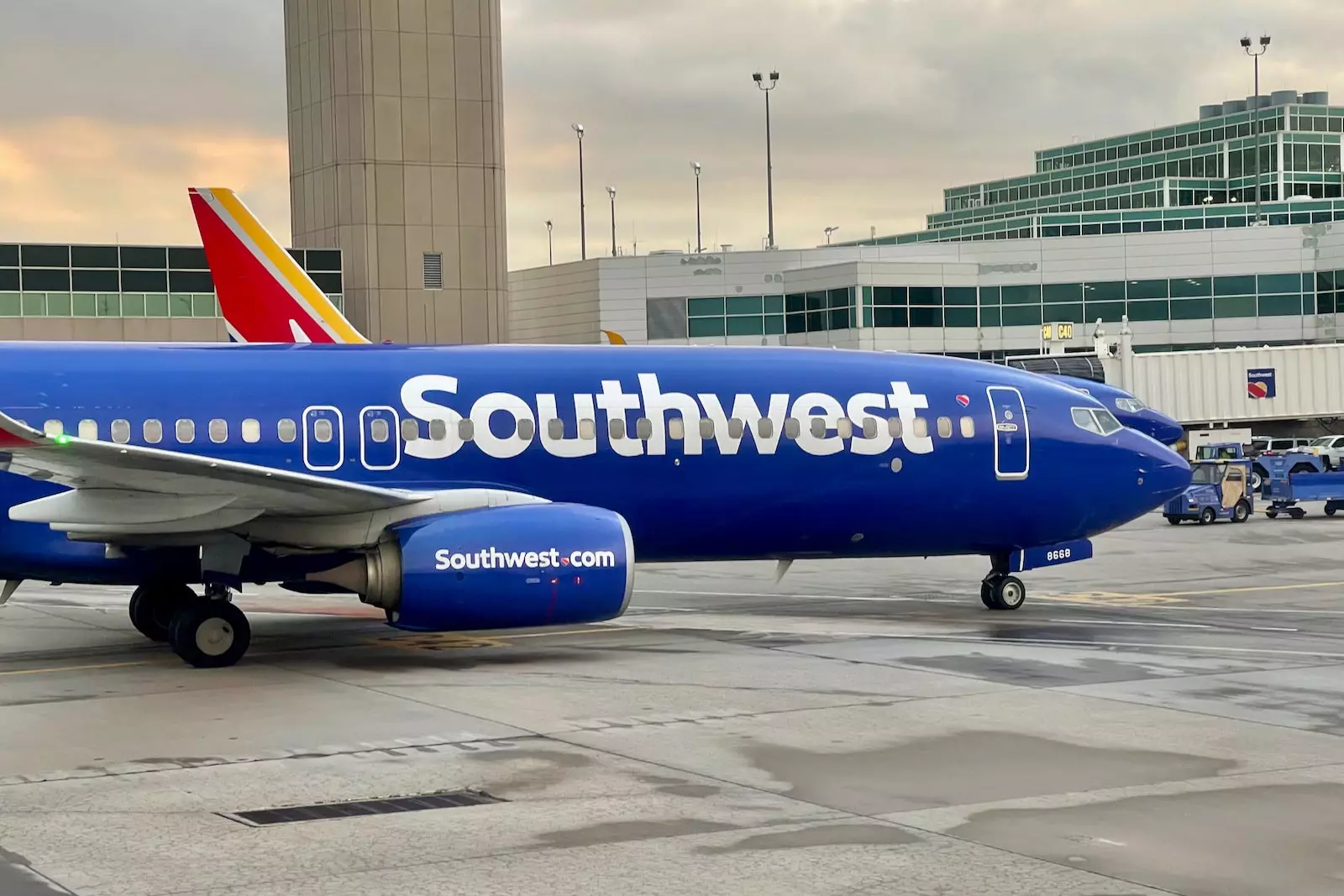 Atunwo: Ọkọ ofurufu Southwest Airlines akọkọ mi ni o fẹrẹ to oṣu 18