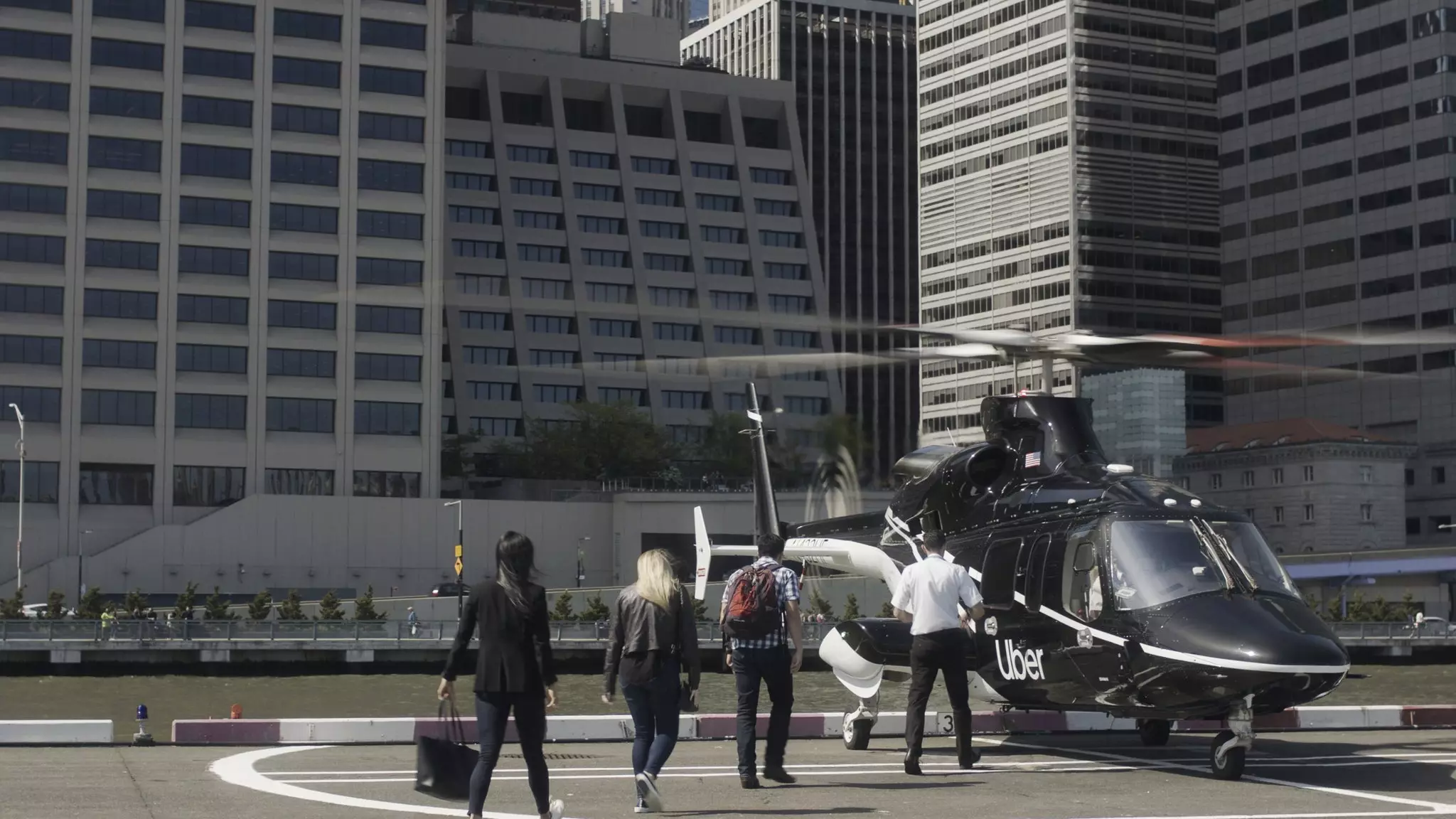 Uber dia handefa serivisy helikoptera amin'ny fangatahana any New York