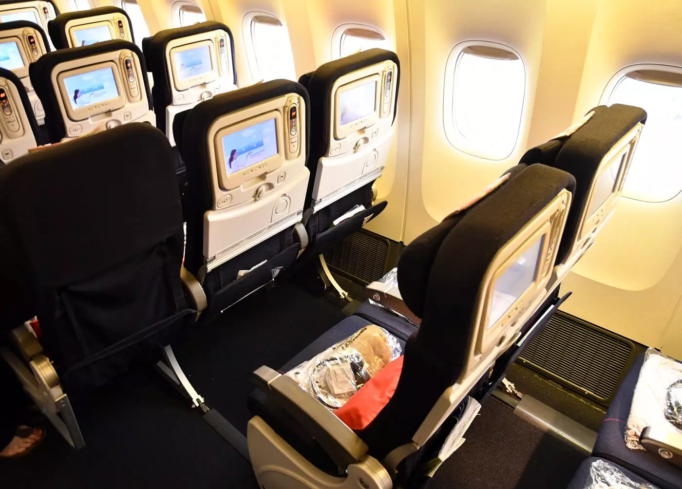 Dirty Bird: Air France (777) σε Economy σε Duo Seat από τη Βοστώνη στο Παρίσι 30048_10