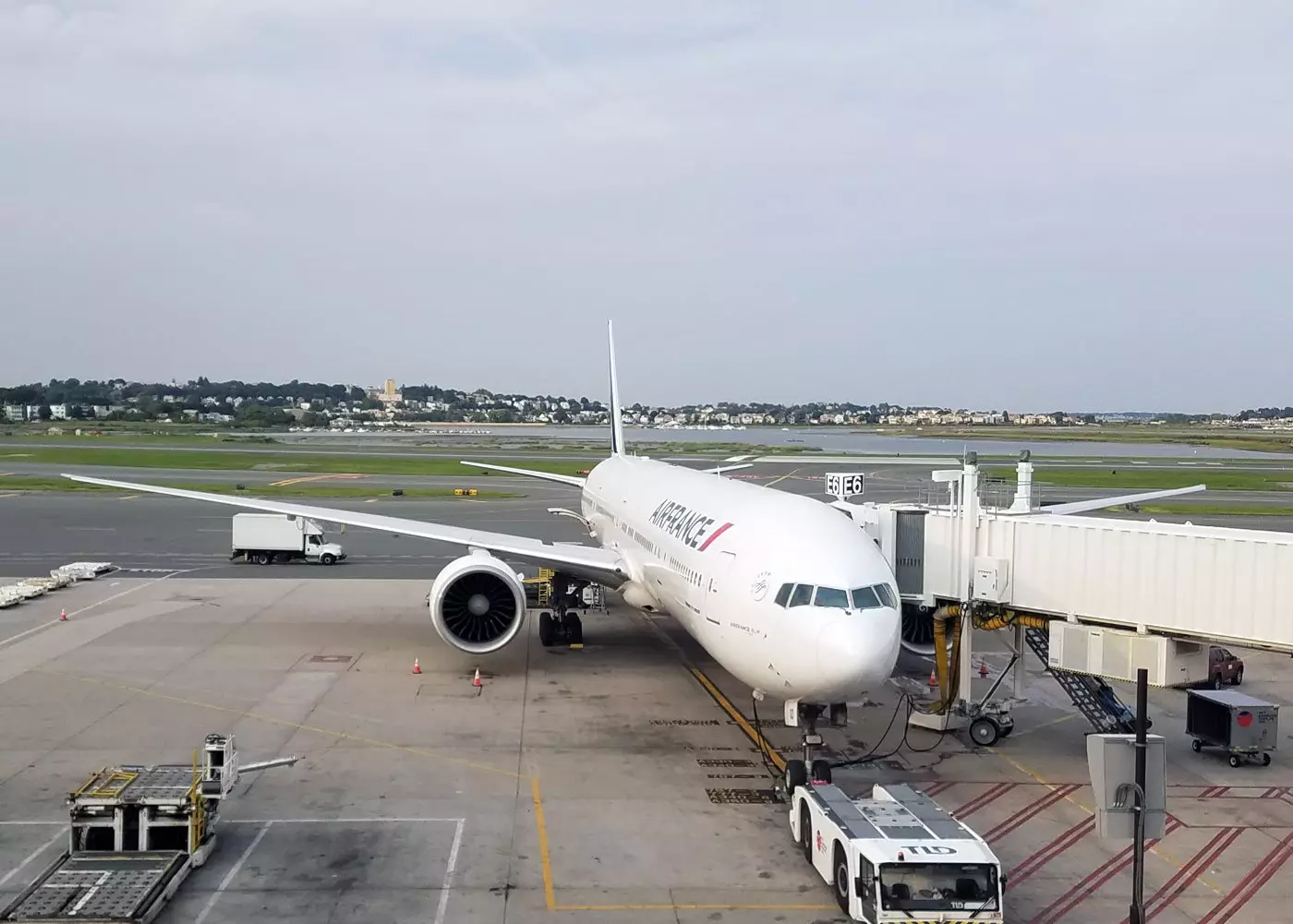 Ένα Boeing 777-300ER της Air France στη Βοστώνη (Φωτογραφία Alberto Riva / The Points Guy)