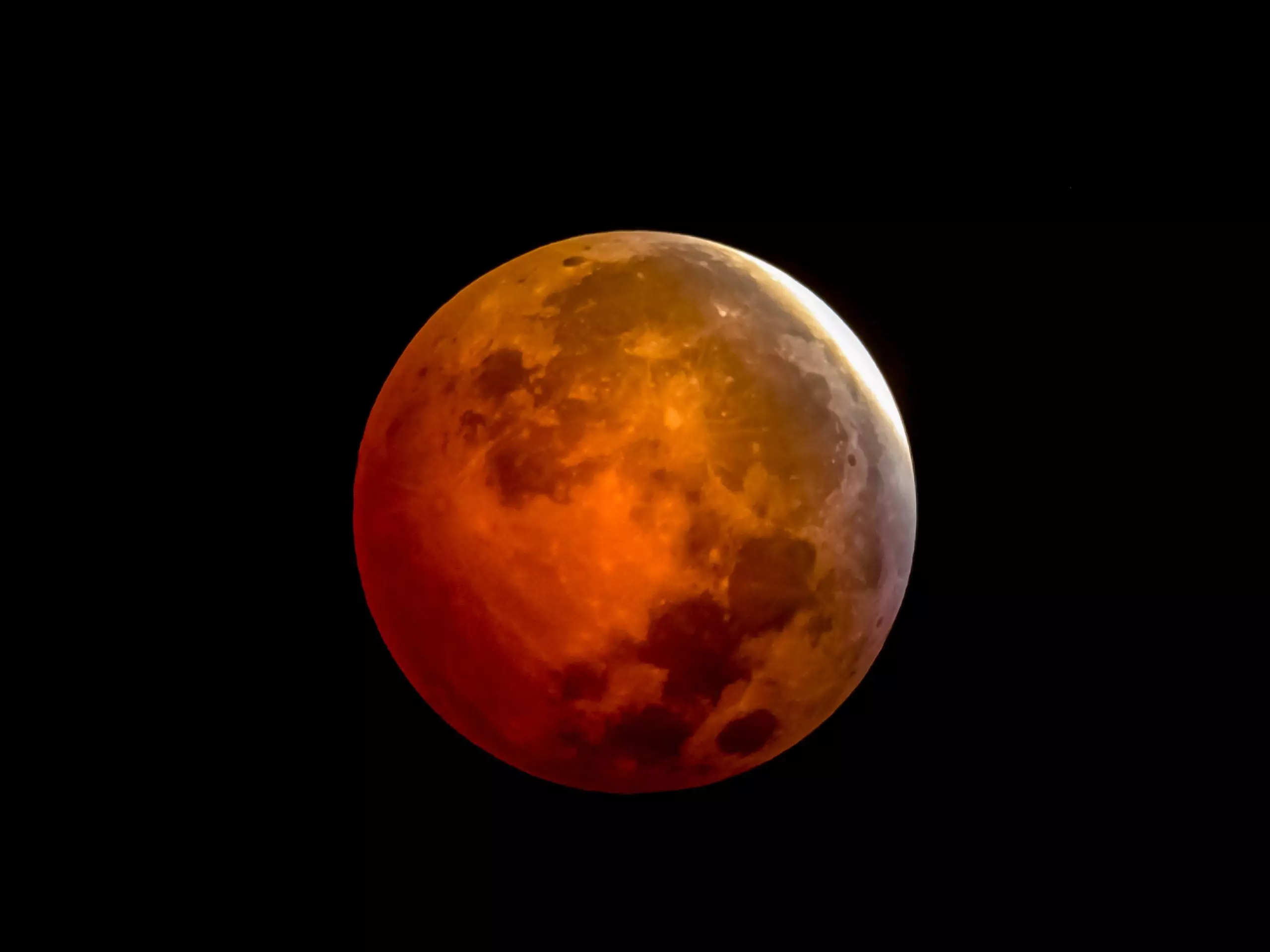 Miyerkoles lang ang imong kahigayonan nga makakita ug super blood moon karong tuiga