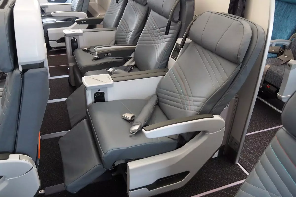 Emirates befêstiget Premium Economy Coming nei de A380 yn 2020 30993_2