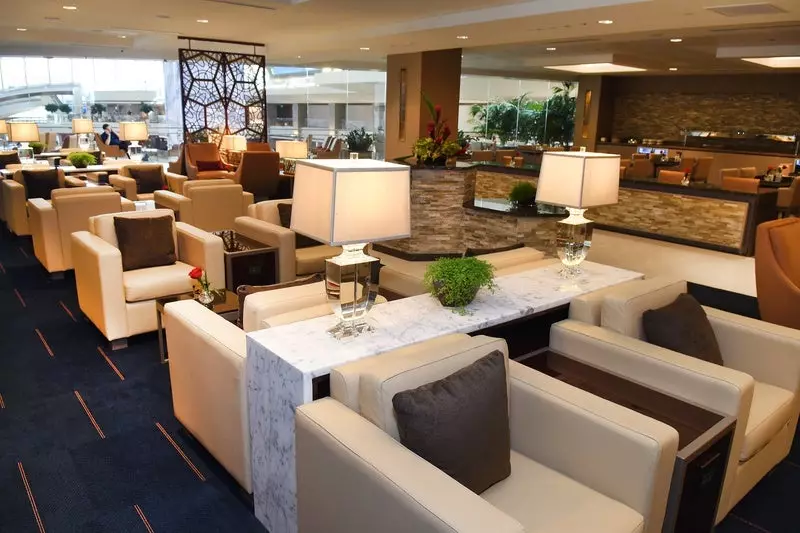 Los Angeles Airport 101: Isang gabay sa mga lounge sa LAX 31021_5