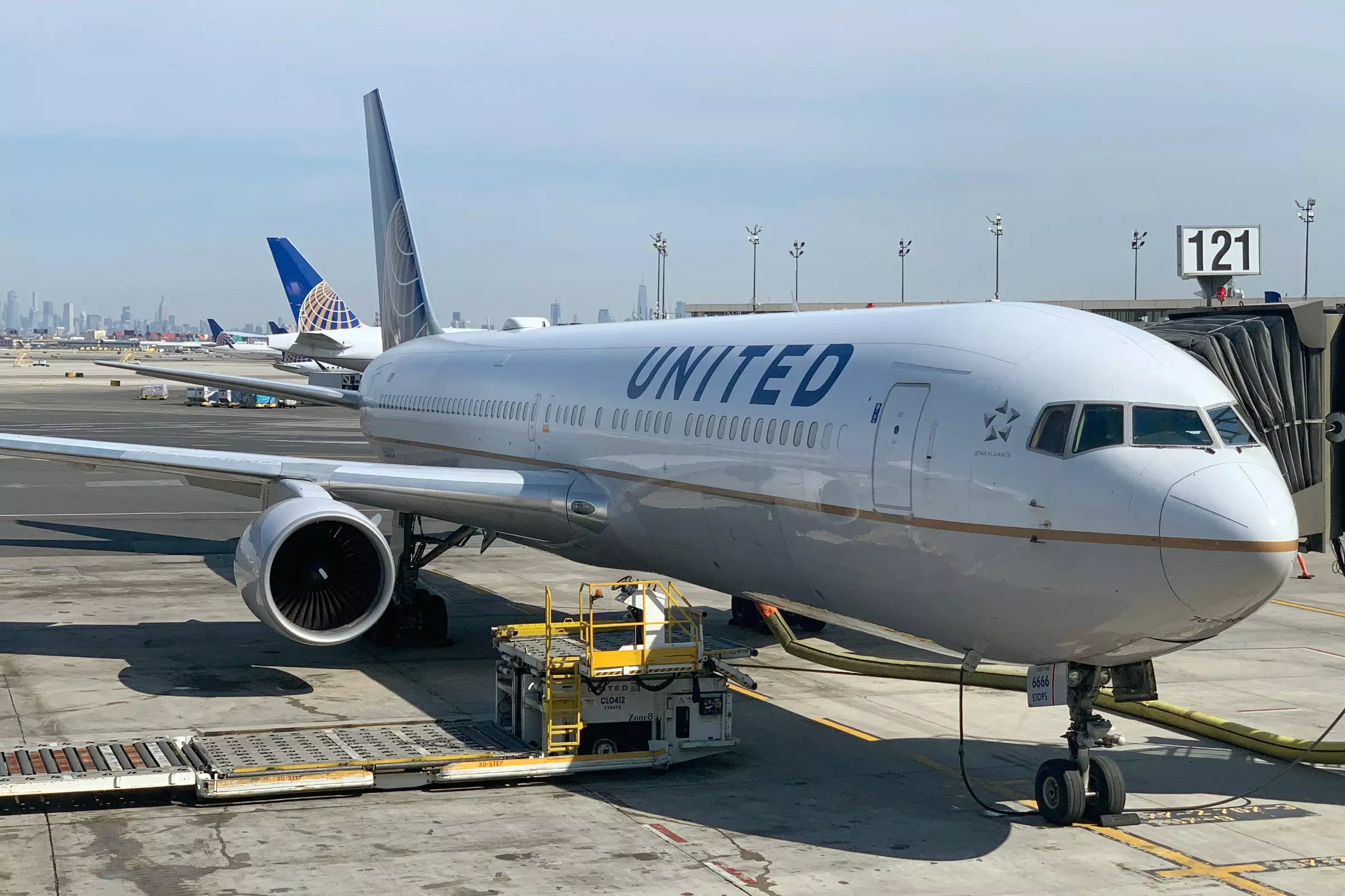 16 Rows of Biz: Polaris berrikustea United-en 'High-J' 767-n 34120_37