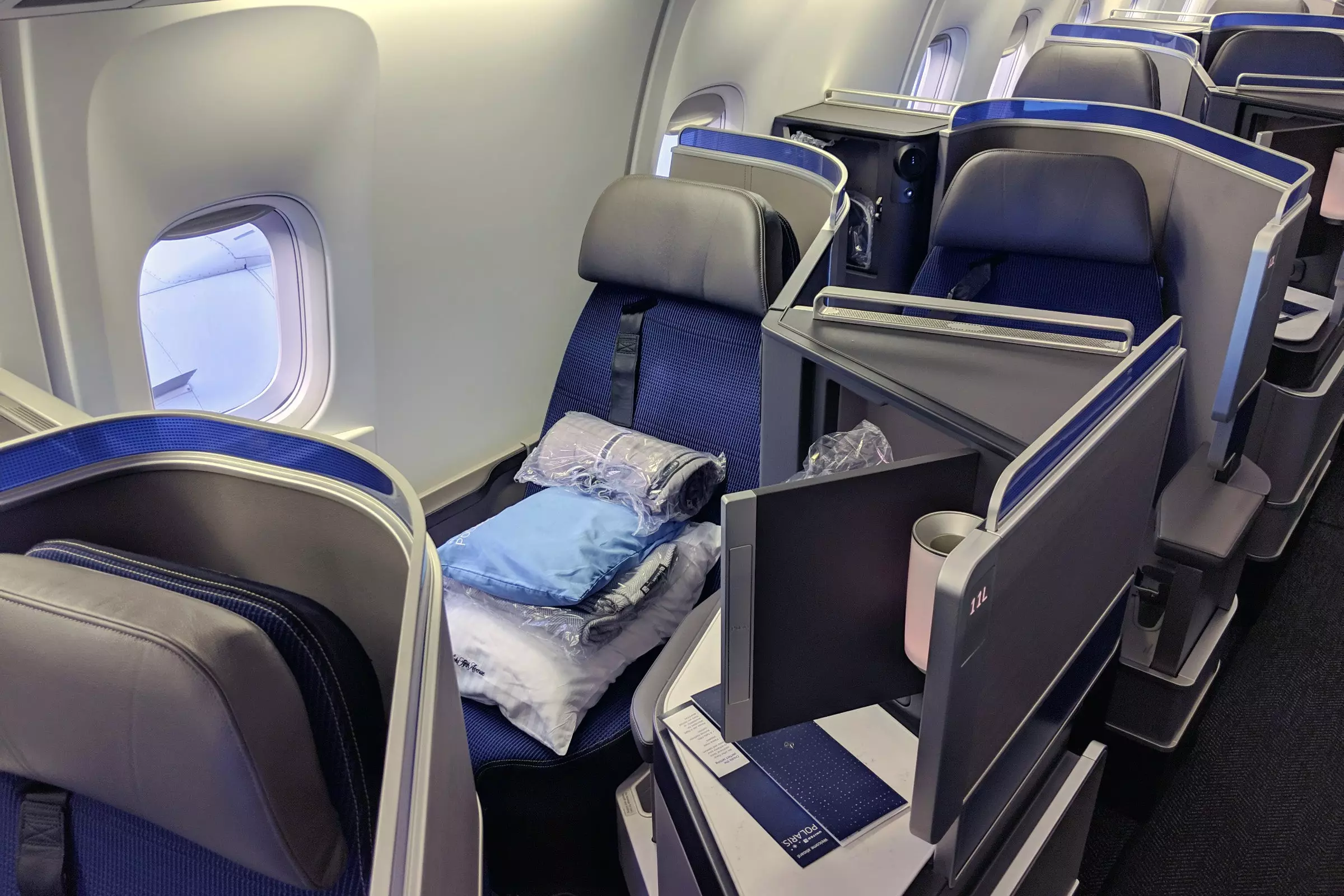 16 Rows of Biz: Reviewing Polaris ing United's 'High-J' 767 34120_46