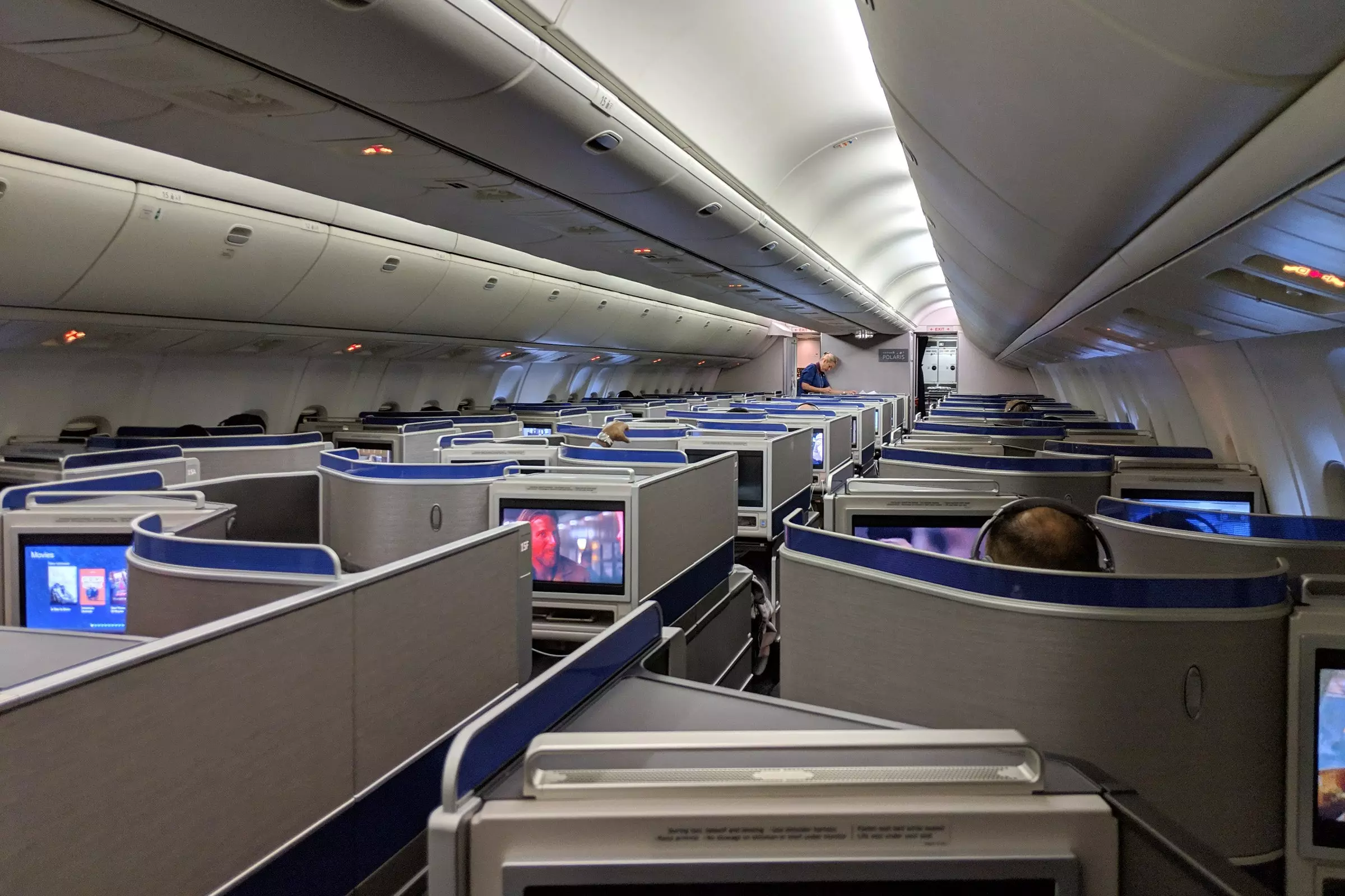 16 Rows of Biz: Reviewing Polaris on United's 'High-J' 767 34120_50