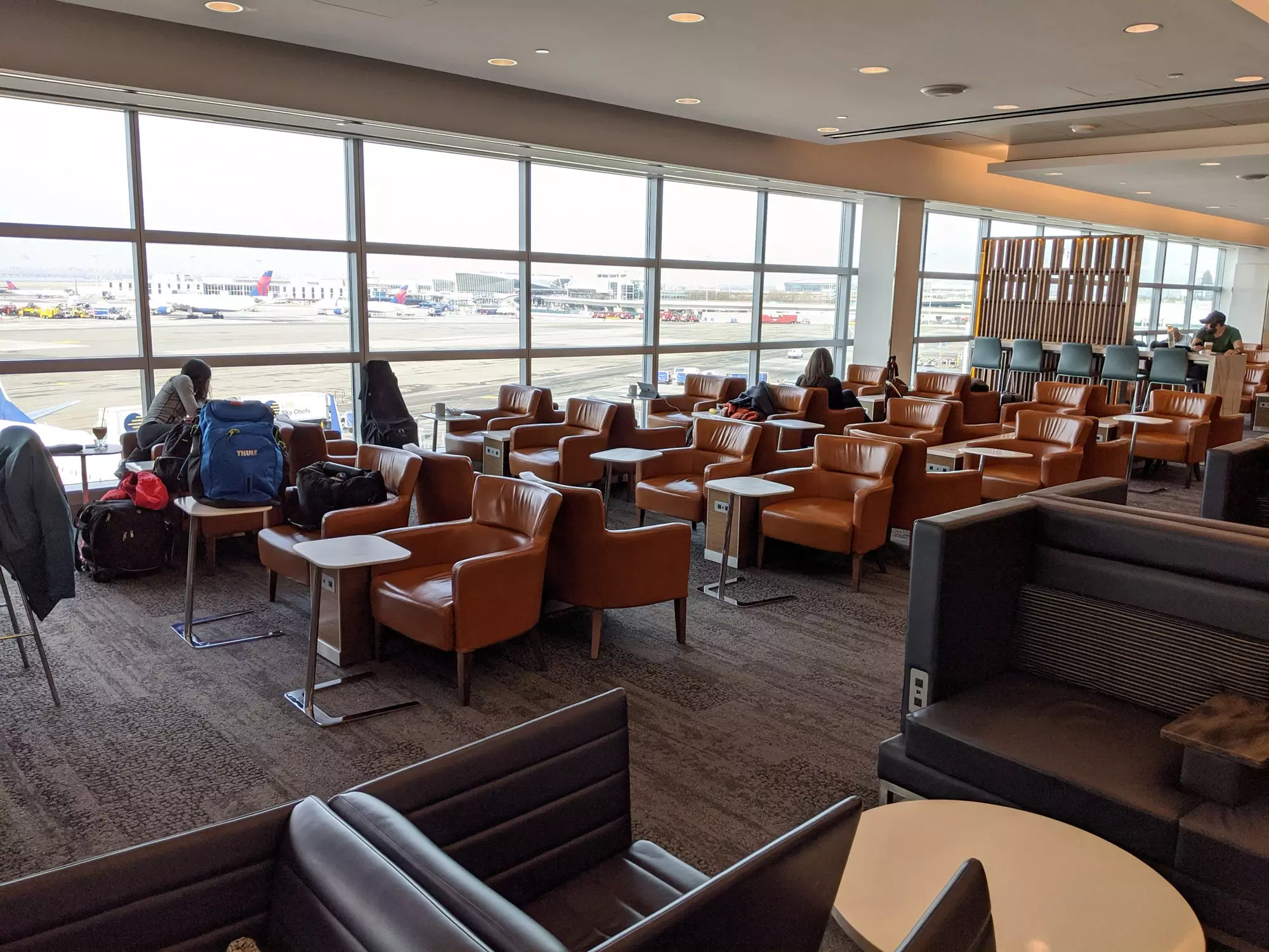 Delta SkyMiles Reserve Amex საკრედიტო ბარათის მიმოხილვა 347_2