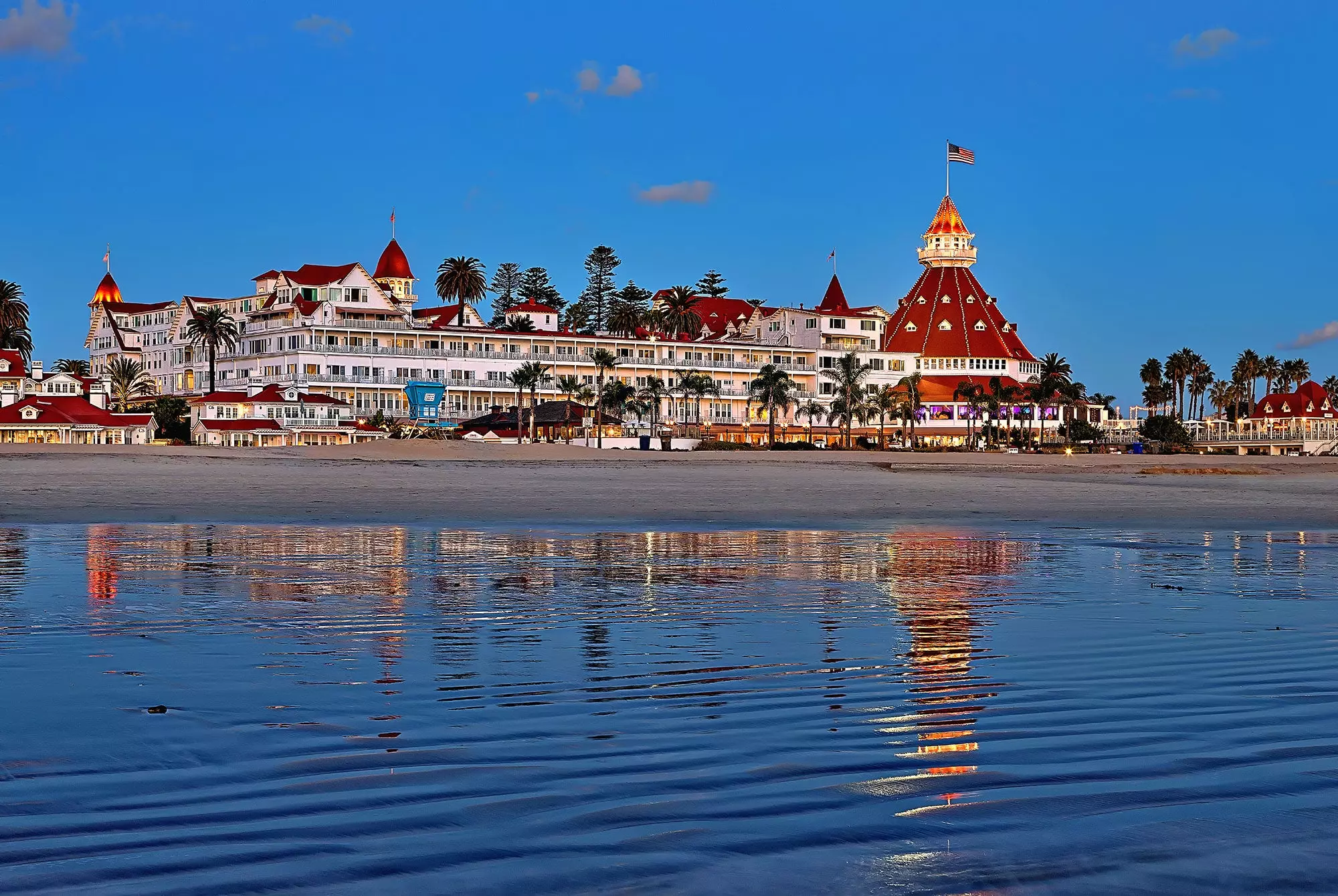 Сурет del Coronado қонақүйінен алынды