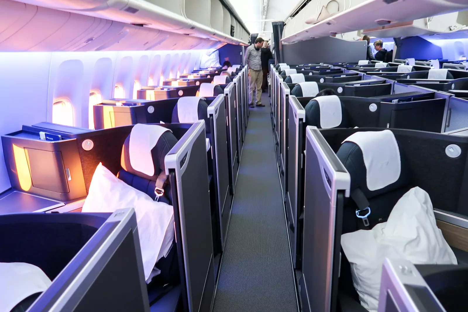 Atunwo: British Airways Club Suite lori 777 ti a tunṣe