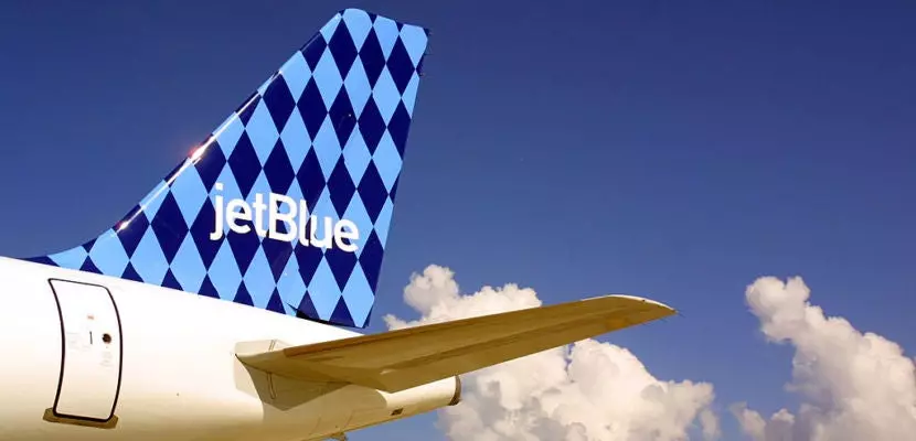 Nei iyo JetBlue Plus Kadhi Inoramba iri muWallet yangu