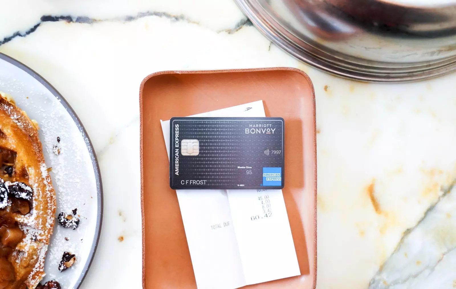 Giya sa Amex Marriott Bonvoy Brilliant $300 nga kredito