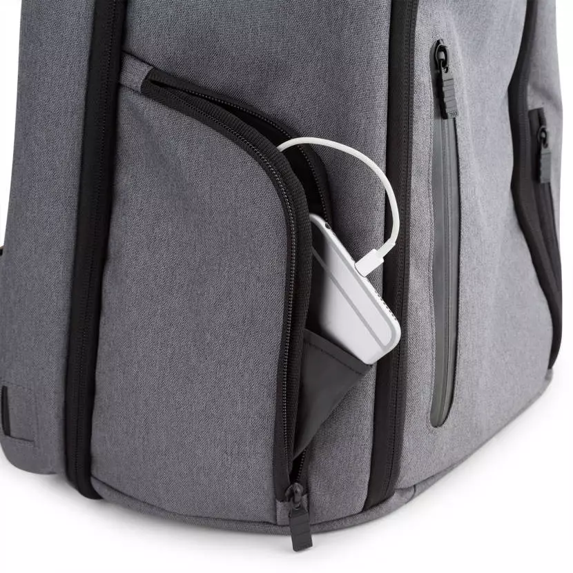 Reviżjoni tal-Bagalji: ENERGI PRO Power Backpack minn TYLT 6805_3