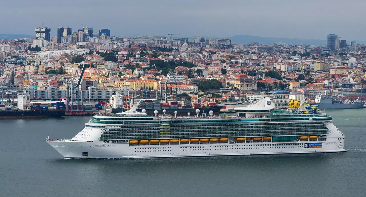 Royal Caribbean gurutzaldi-helmugarako gida: lineako ibilbide onenak 7528_4