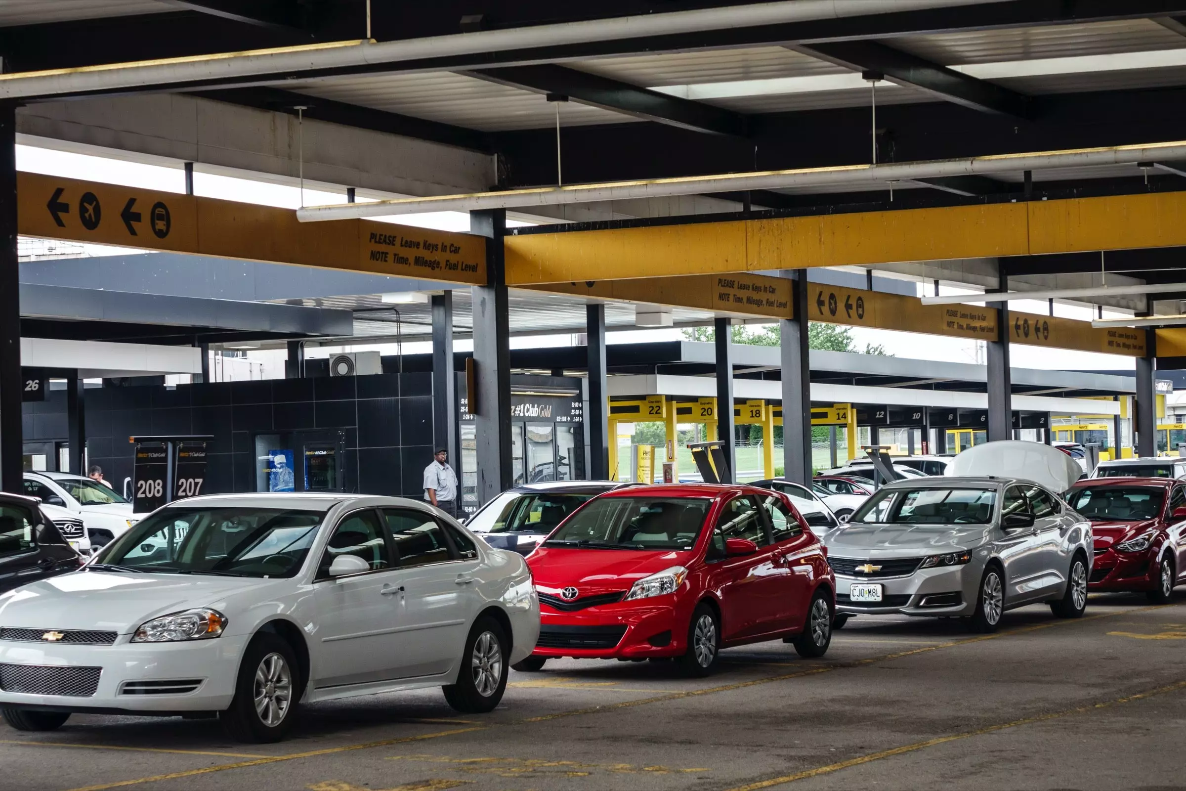 Mga rental car sa STL airport