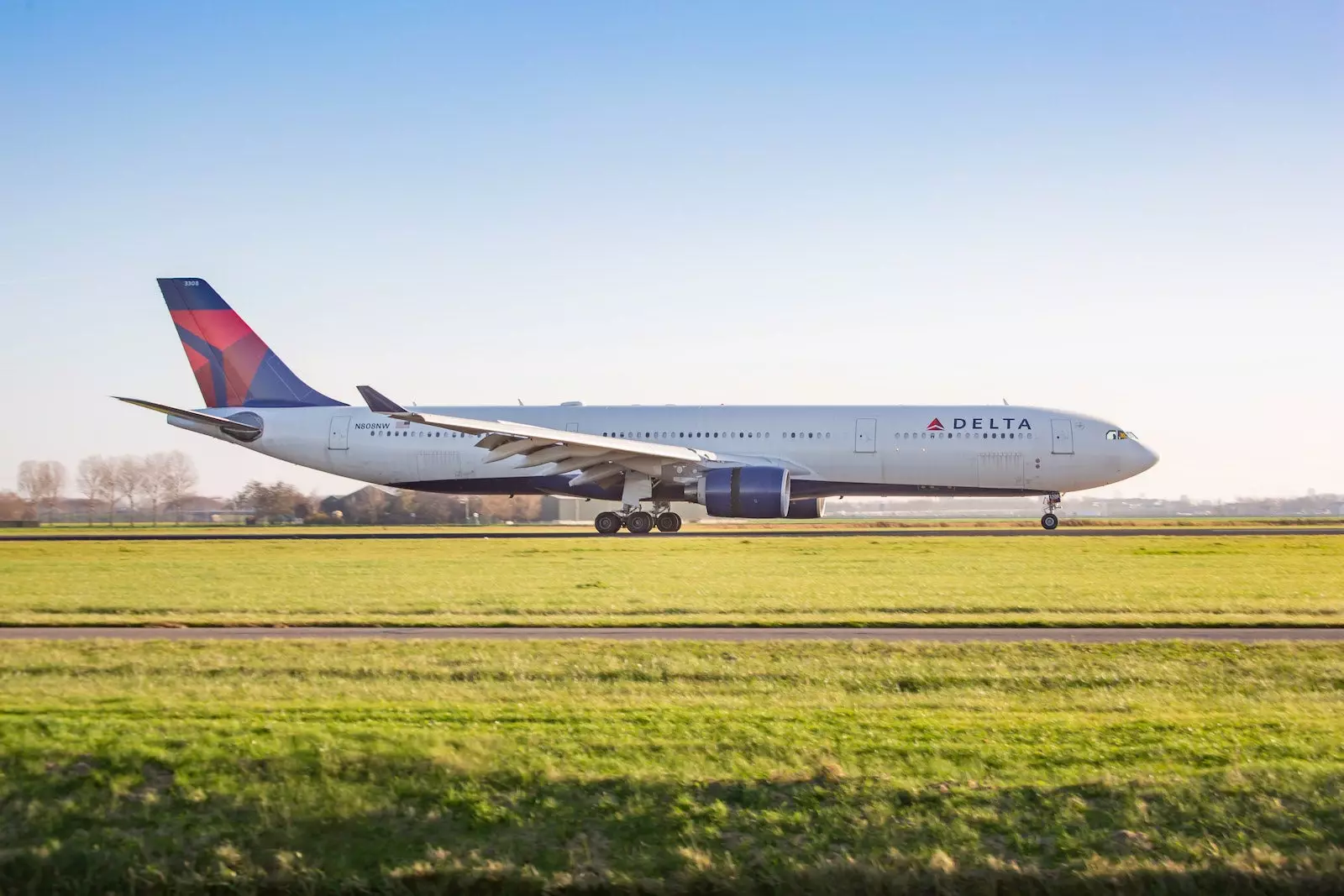 Delta SkyMiles irabazteko gida osoa