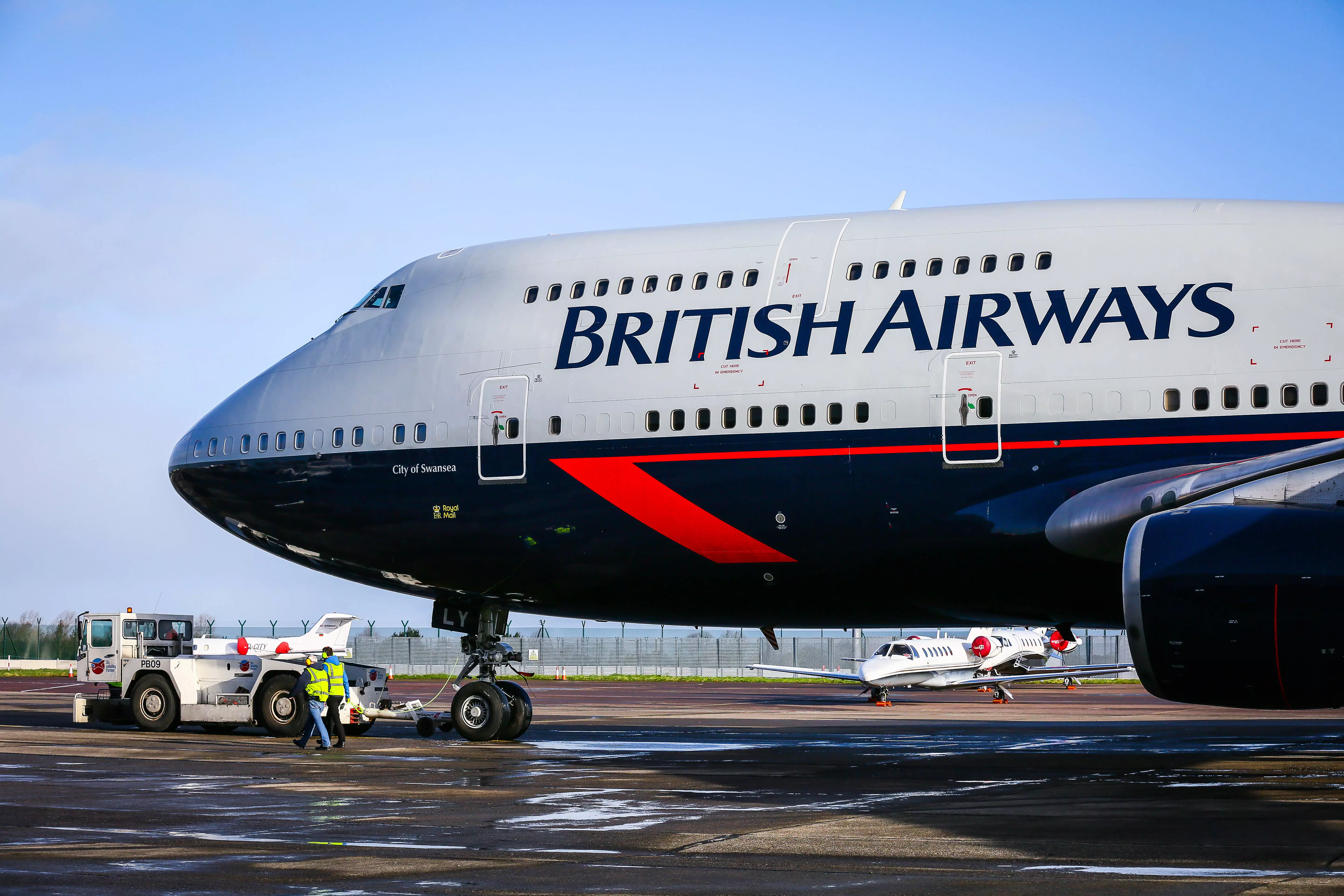 British Airways арнайы Landor лайнері Boeing 747-400. Фото Ники Келвин / The Points Guy