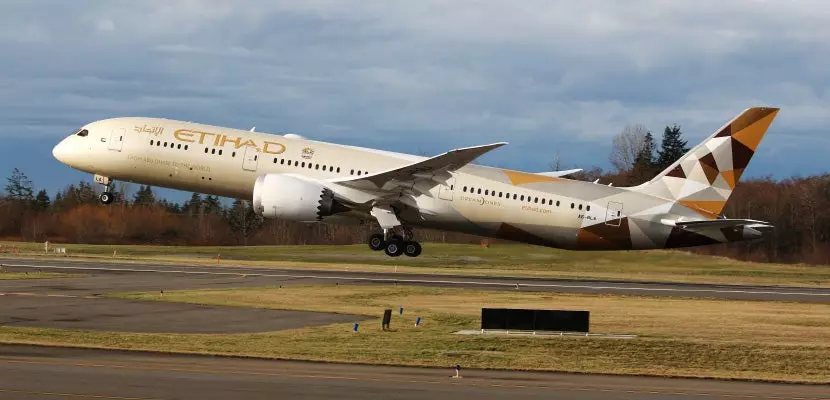 Etihad Partner Award рейстеріне қалай тапсырыс беруге болады