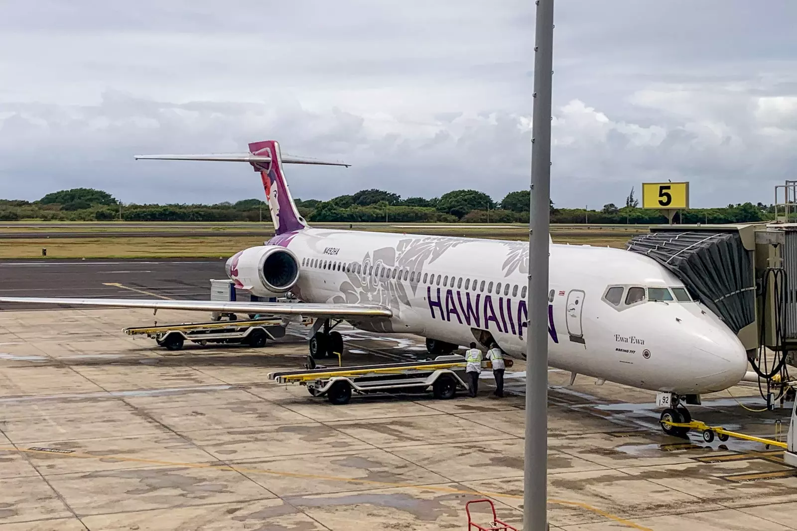 Troca puntos e millas en Hawaiian Airlines