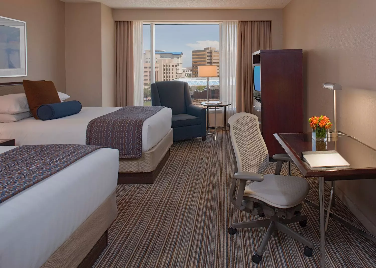 Duobla Gastĉambro ĉe la Hyatt Regency Albuquerque