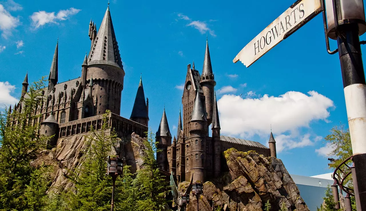 Ndani akufuna mwayi wofikira ku Hogwarts mu The Wizarding World of Harry Potter? (Chithunzi chojambulidwa ndi Scott Smith kudzera pa Flickr)