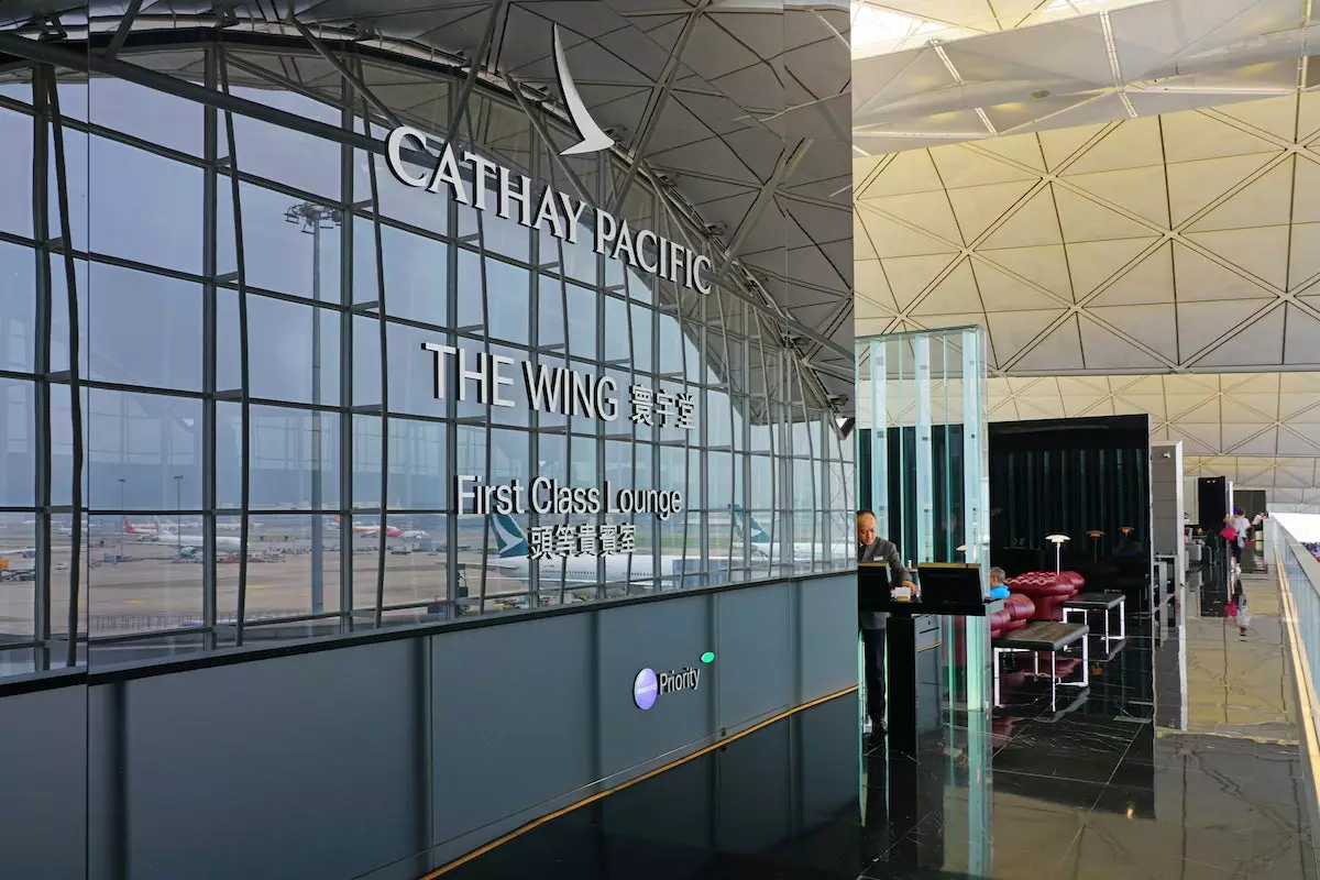 Cathay Pacific La Flugila Unua Klasa Salona Enirejo